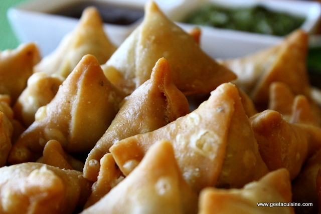 Mini Moog daal Samosa_11 | Geeta's Cuisine